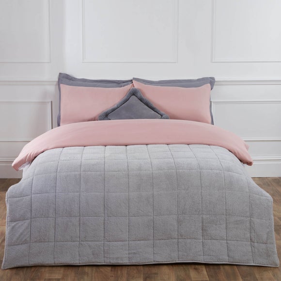 Throws & Blankets | Dunelm