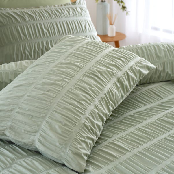 Catherine Lansfield Seersucker Reversible Duvet Cover & Pillowcase Set ... Catherine Lansfield Seersucker Reversible Duvet Cover & Pillowcase Set ...